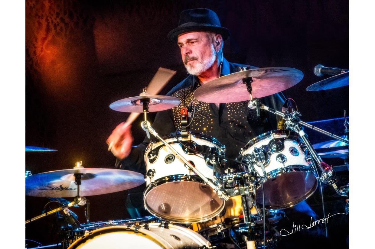 DANNY SERAPHINE SIGNED DRUM | One805LIVE! 2023 Auction | One805 ...