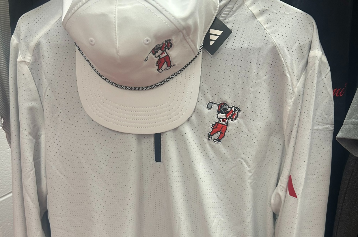 Adidas Swinging Swoop Quarter Zip & Snapback — Golf 2025 — Miami ...
