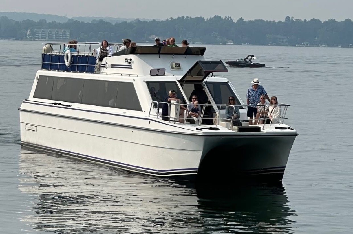 Host your Party on a Yacht | St. John's Church Picnic Online Auction ...
