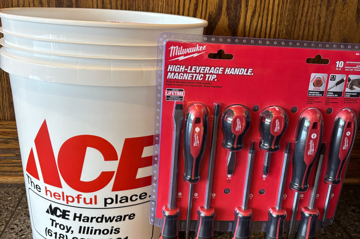 Milwaukee High-Leverage 10 Piece Screwdriver Set w/Bucket | 2024 TOLM ...