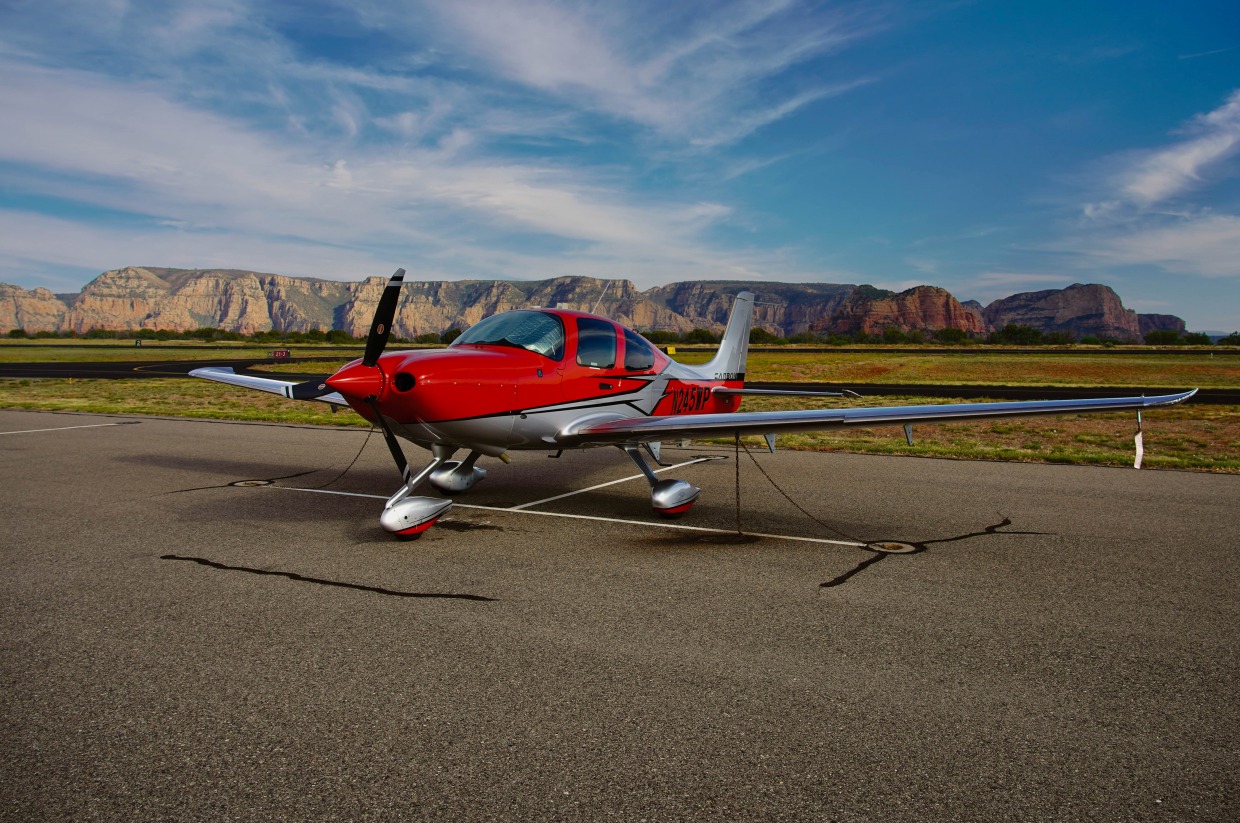 Private Plane Ride to Catalina Island | Canyon Charter Auction 2025 ...