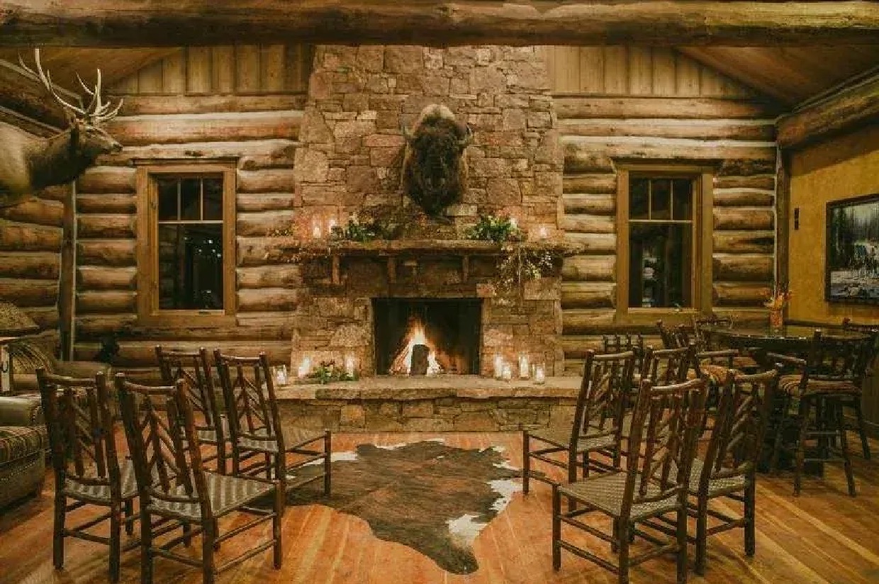 All Inclusive Montana for 2 — Kingwood Women's Club 2024 Holiday ...