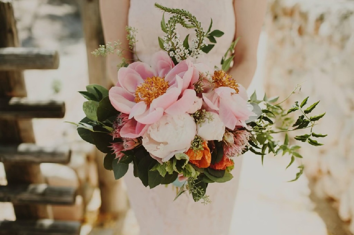 Custom Floral Arrangement + Delivery | Village Playgarden 2024 Spring ...