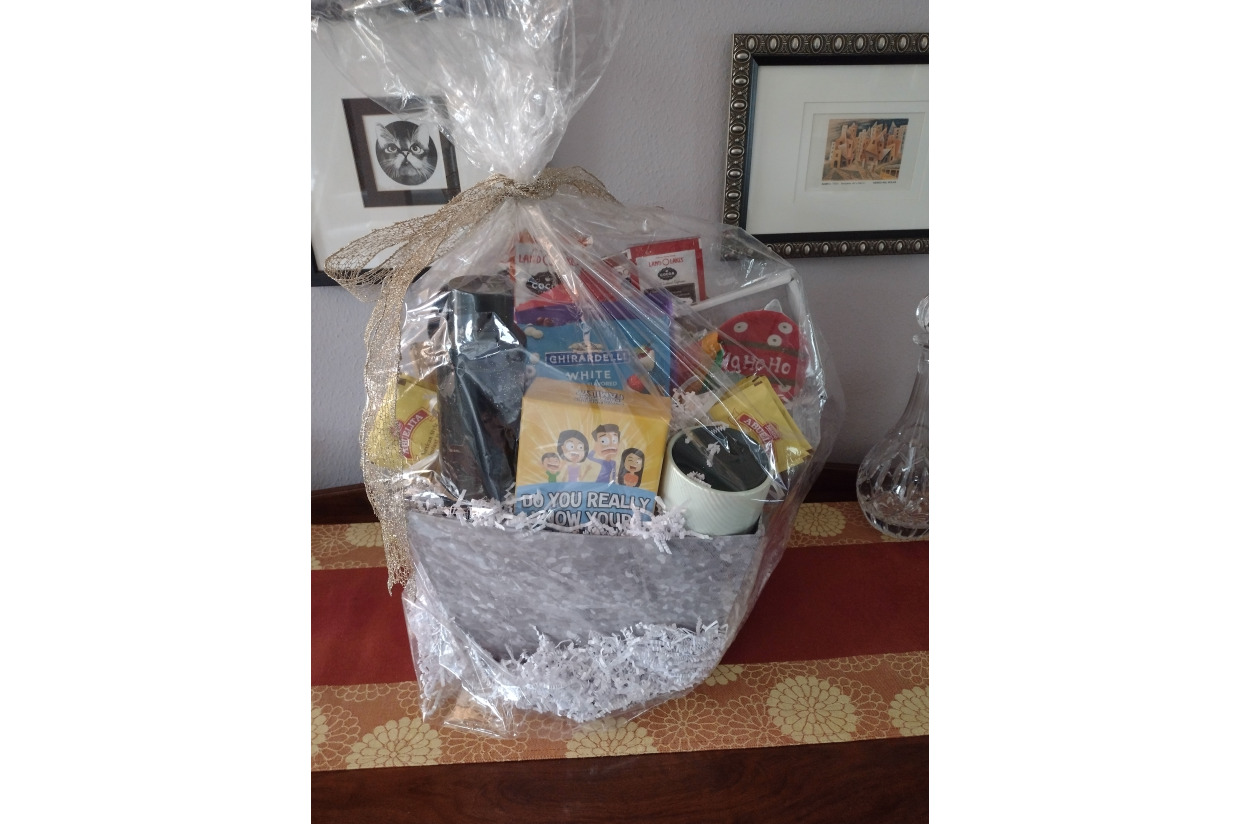 Chocolate Basket | Pasadena Community H.E.R.O.I.C. Celebration 2024 ...