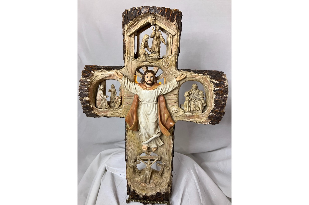 Unique illuminated cross depicts Life of Christ | Fabulous Finds ...