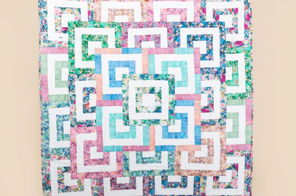 Floral strip quilt S66 | Christikon 2024 Benefit Auction | Christikon ...