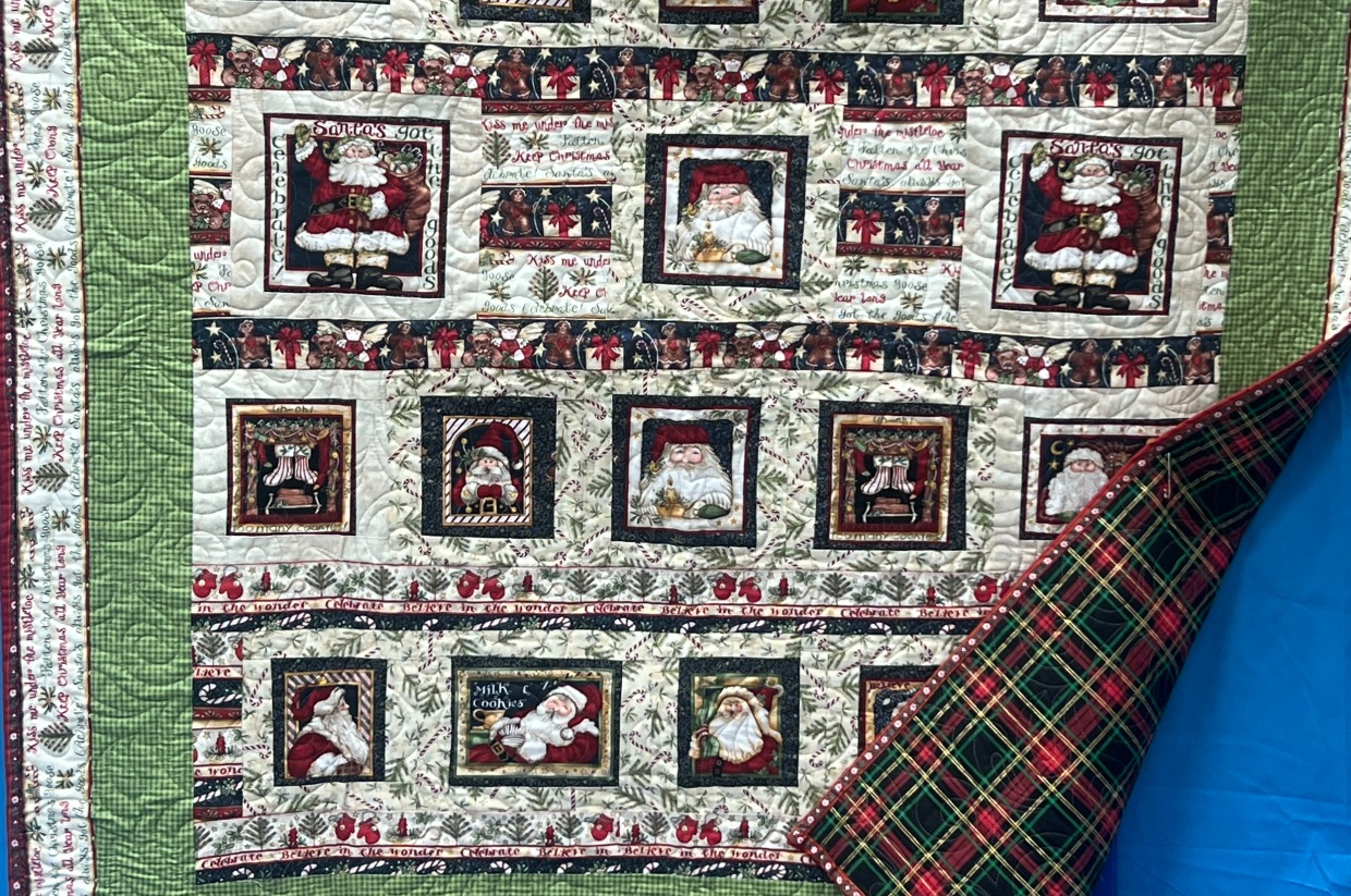 Santa's Got the Goods quilt | 2025 Christikon Benefit Auction ...