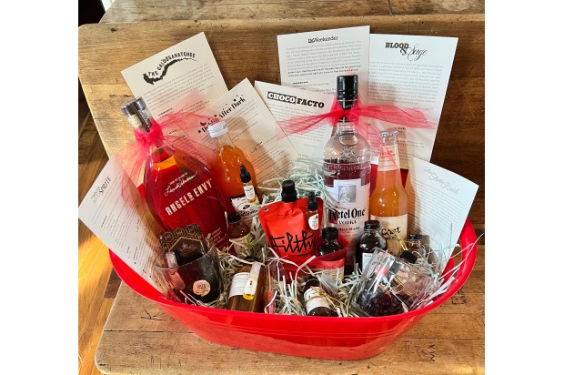 Cocktail Discovery Basket | Winterfest 2024 | Coldwater of Lee's Summit ...