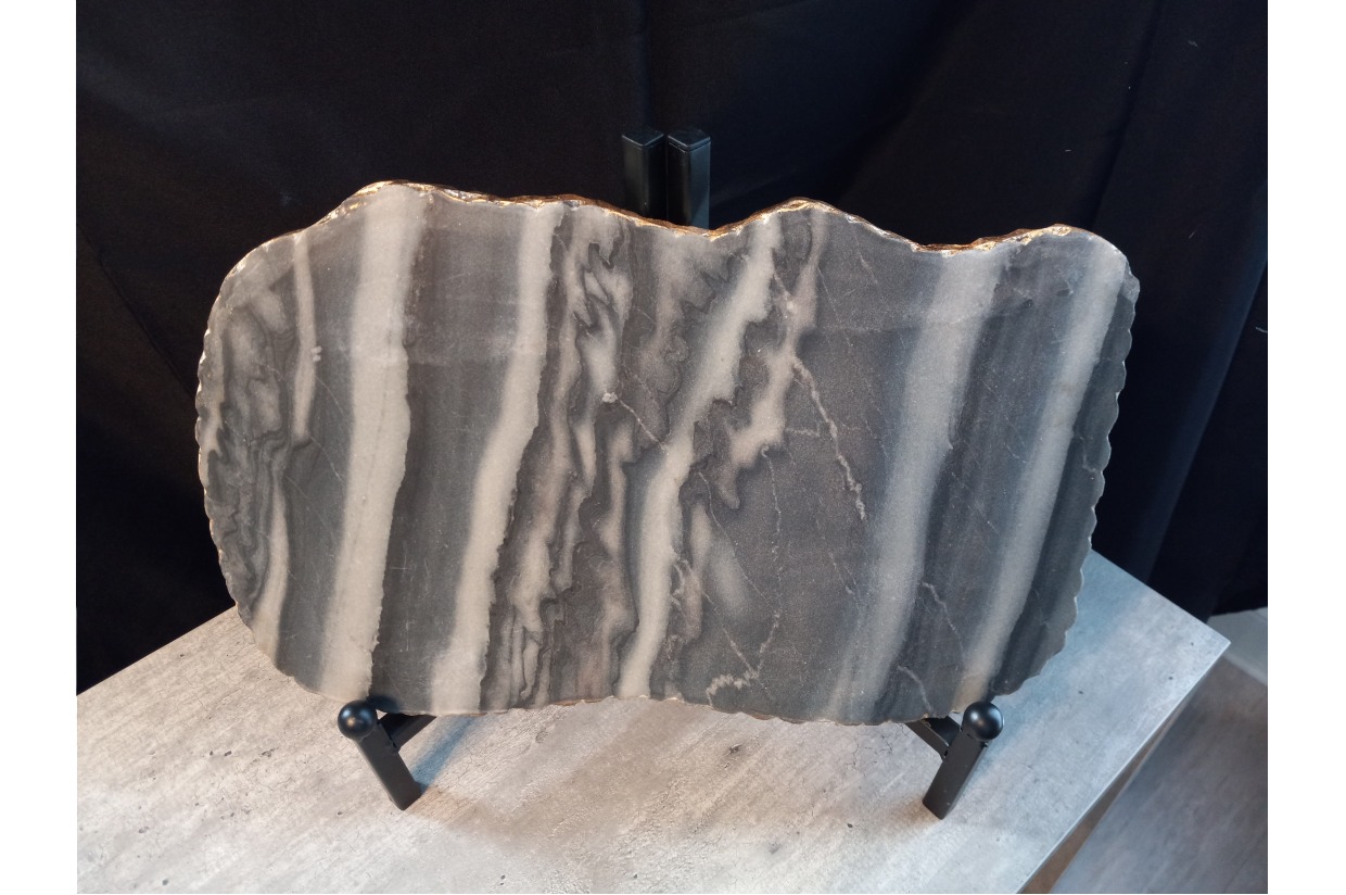 Stone Cutting Board #262 | Roy's Kids Annual Auction 2024 | Roy's Kids ...