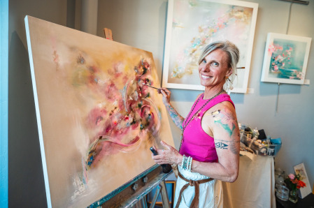 LIVE ART - Oil Painting on Canvas by Alli Suter — Backstage Theatre ...