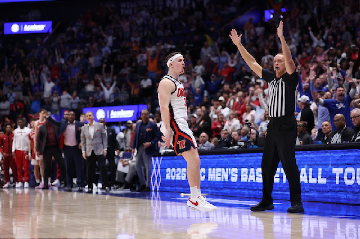 Sean Pedulla Signed Jersey | March Madness Auction | The Grove ...