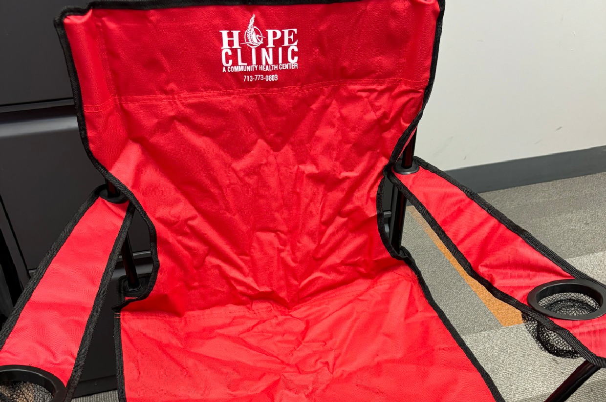 HOPE Clinic Lawn Chairs (Set of 4) | BakerRipley East Aldine Campus ...