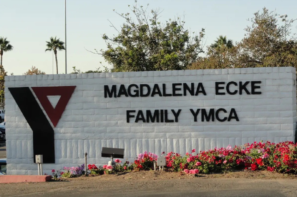 Ecke YMCA -3 Month Membership for your Family | 2024 LCC Barn Bash ...