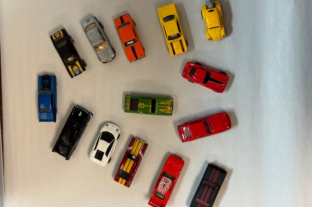 52 cool cars / matchbox, hot wheels and more! In red case | Mary Feeser ...