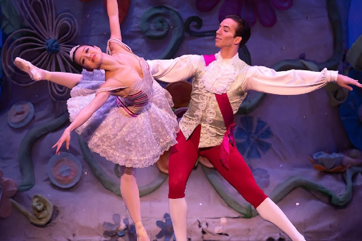 A Cincinnati Ballet Tradition | Sam Hubbard Foundation Fowling ...