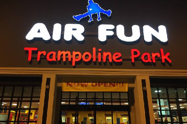 (#1) Air Fun Trampoline Park Family 4-Pack of Open Bounce Time | Spring ...