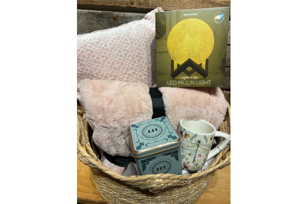 "Cozy" Bundle | 2025 Not So Silent Auction | Loon Mountain Ministry ...