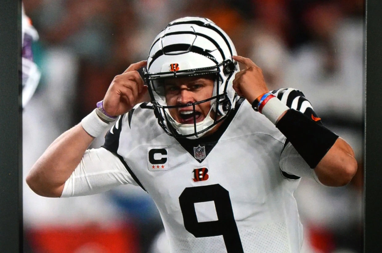 Joe Burrow in White Tiger Stripes | Tony Yates Queen City Golf Classic ...