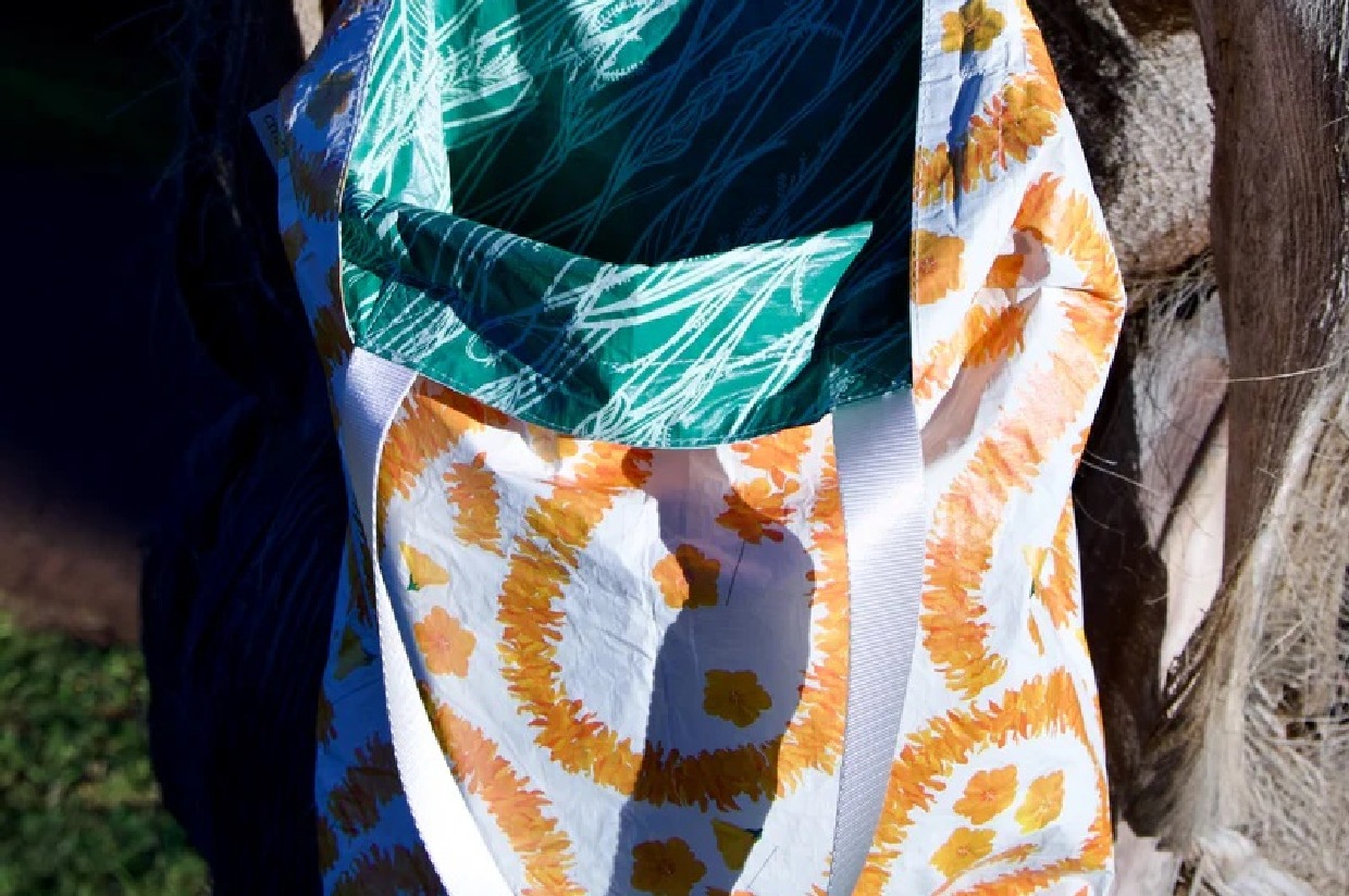 Citadine Designs Tyvek Reversible Tote Bag, Hawai'i Tote HNL Designs ...