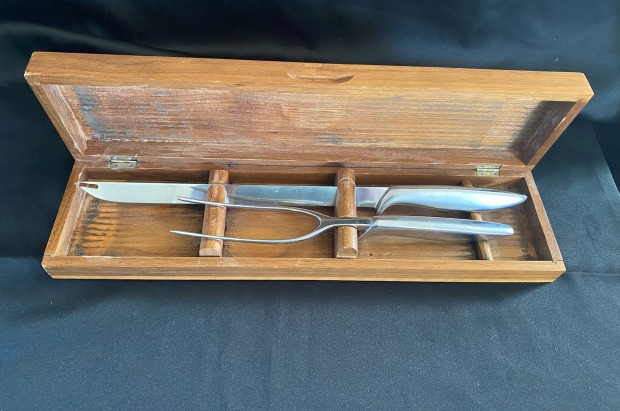 Gerber Carving Set | 5th Annual Historic Salem Courthouse Online ...