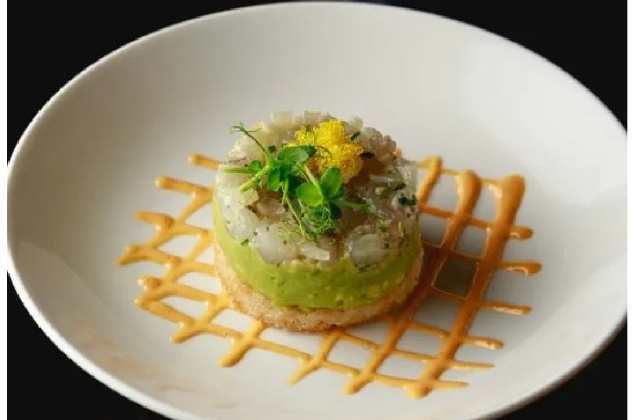 124. Fine Dining at Eastend | Indian Harbor Sailing Foundation Auction ...