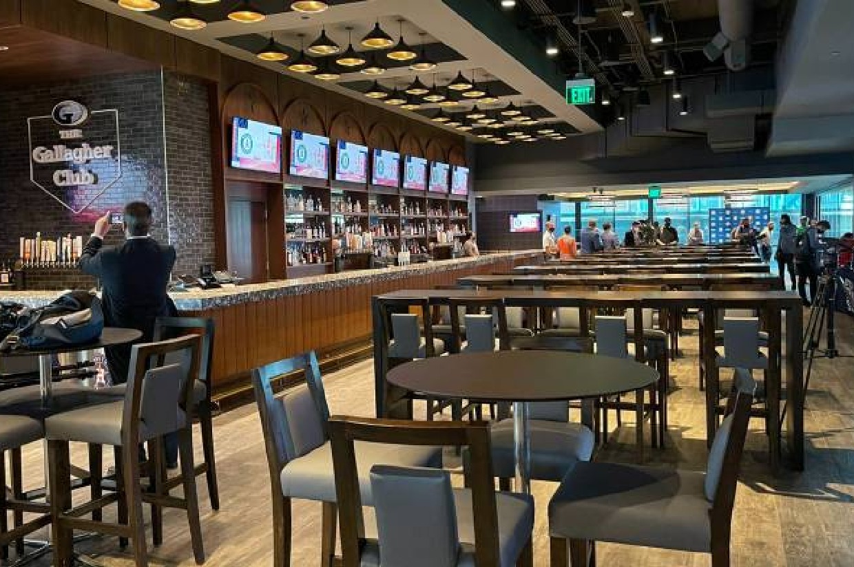 Astros - 4 Gallagher Club Passes (with game day tickets) | ORWALL ...